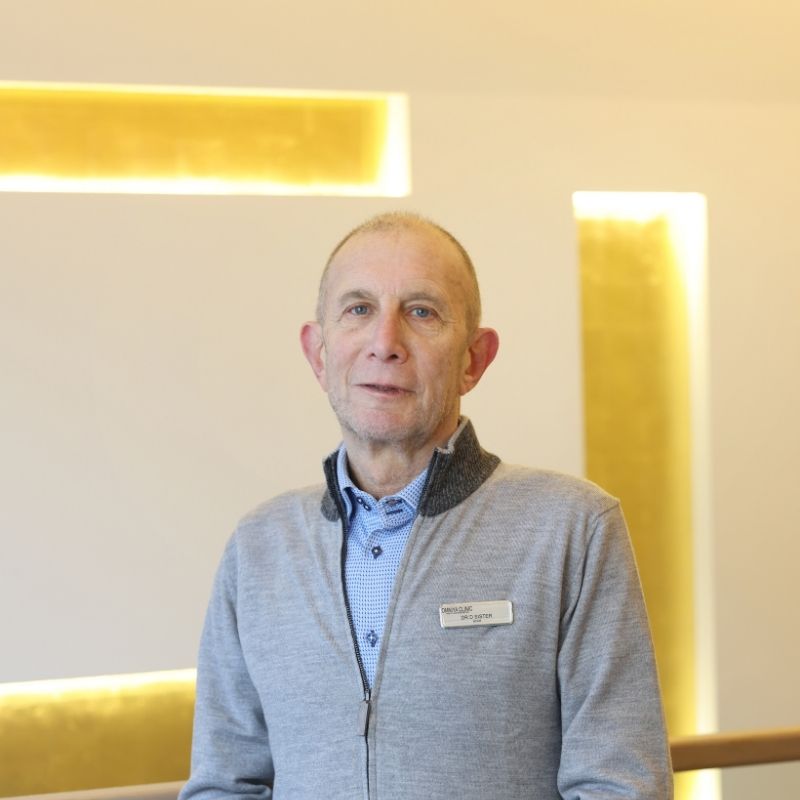 Doctor Daniel Sister, Leading Cosmetic Expert at Omniya Clinic